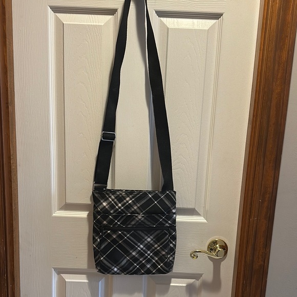 thirty-one | Bags | Thirtyone Black And Gray Plaid Crossbody Bag | Poshmark